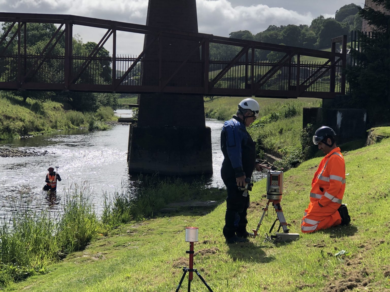 Network Rail Bathymetry survey River Calder - Commendium
